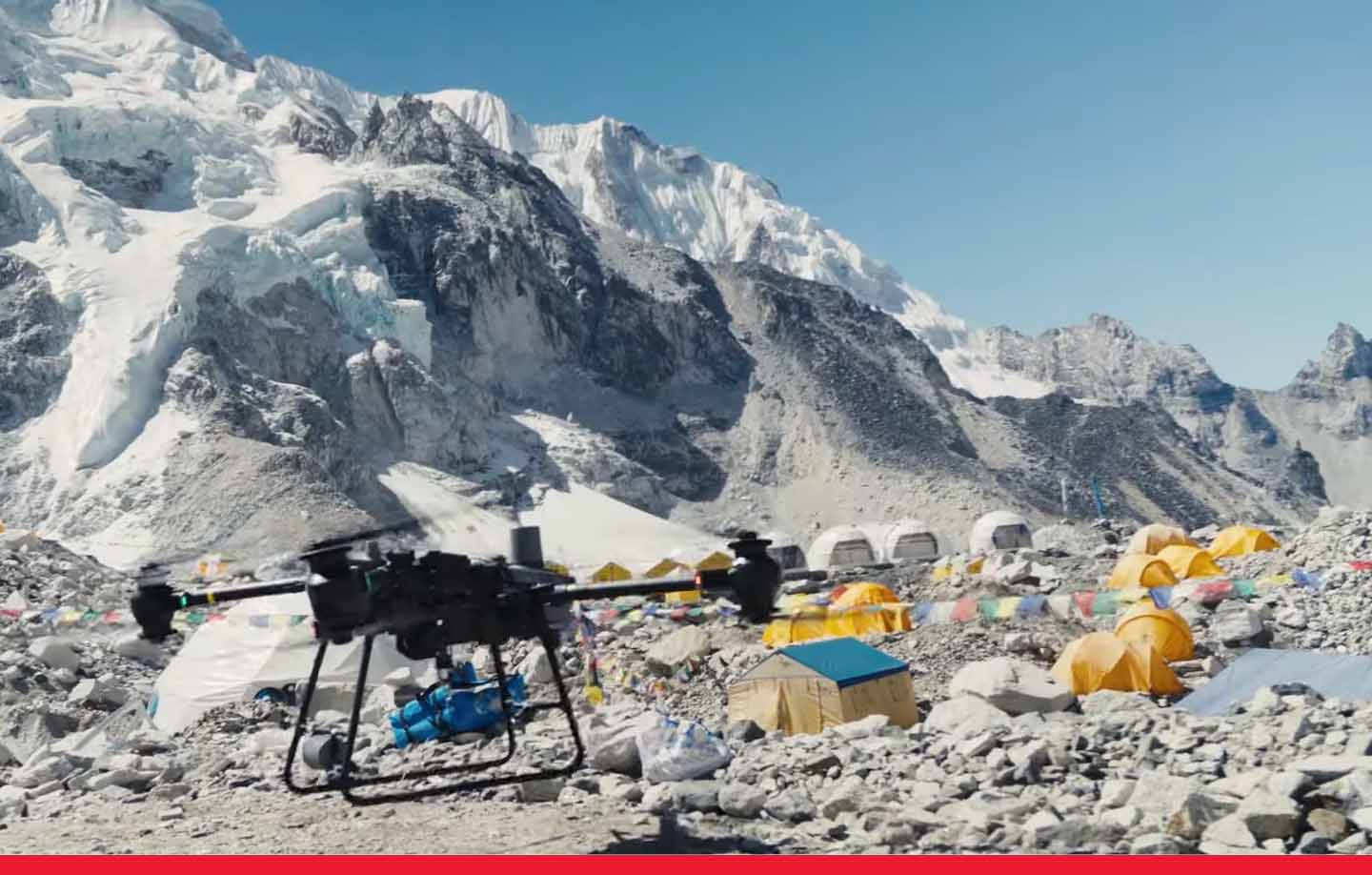 माउंट एवरेस्ट पर पहली बार 19,685 फीट की ऊंचाई पर पहुंचा ड्रोन news in hindi